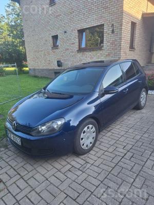 Zils Volkswagen Golf 2008 Rīga, ar dzinēja tilpumu 2.00 L un nobraukumu 261 tūkst. km par 2000 €, foto  vietnē AUTOMOTO.COM.LV