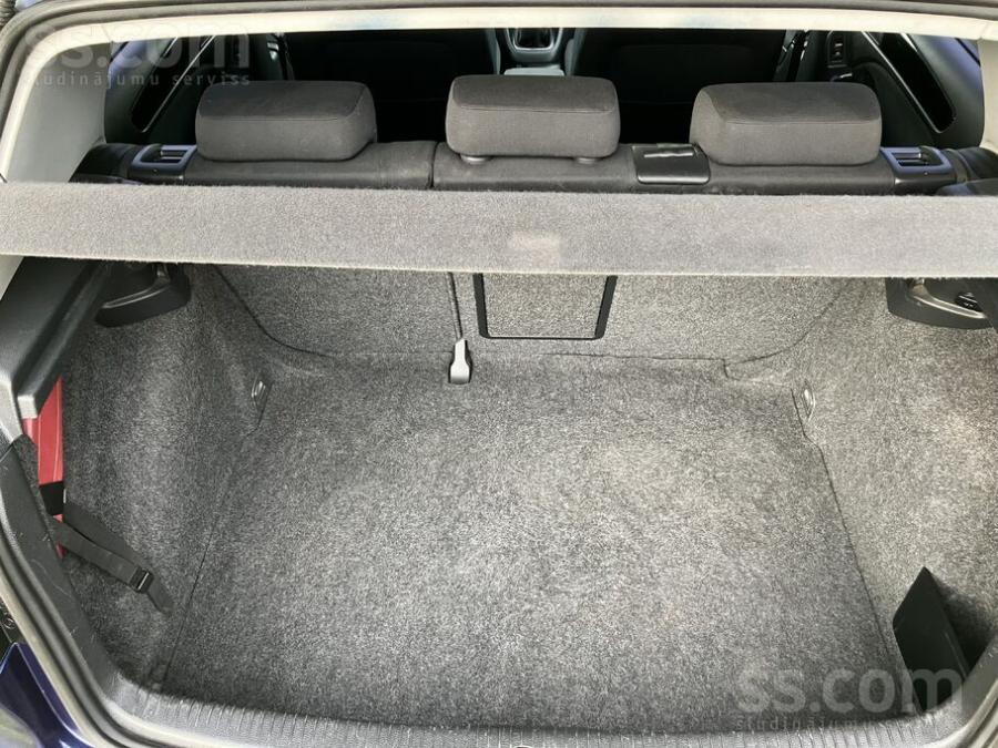 Zils Volkswagen Golf 2008 Jelgava, ar dzinēja tilpumu 2.00 L un nobraukumu 261 tūkst. km par 3450 €, foto 21 vietnē AUTOMOTO.COM.LV