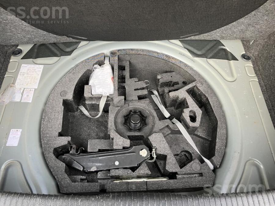 Zils Volkswagen Golf 2008 Jelgava, ar dzinēja tilpumu 2.00 L un nobraukumu 261 tūkst. km par 3450 €, foto 22 vietnē AUTOMOTO.COM.LV