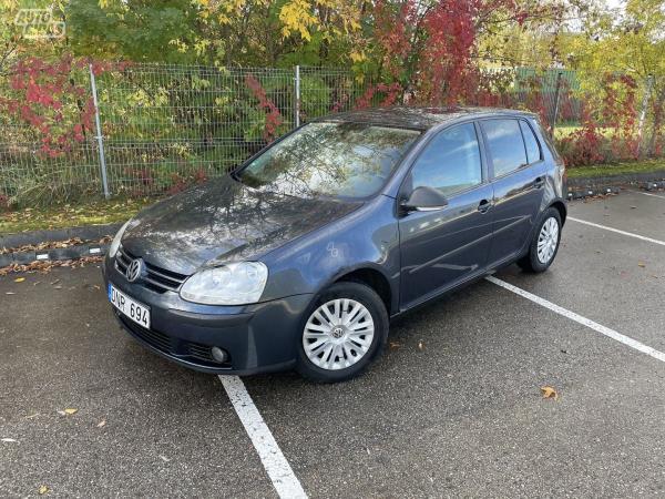Volkswagen Golf 2008 in Alytus on AUTOMOTO.COM.LV Blue Volkswagen Golf 2008 in Alytus, with an engine capacity of 1.90 L and mileage of 363 thousand km for 800 €, photo 1 on AUTOMOTO.COM.LV
