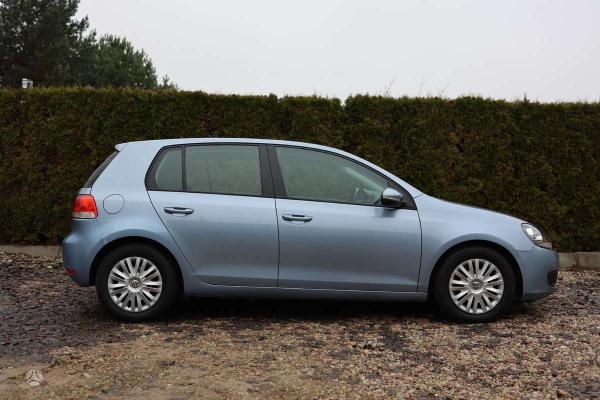 Zils Volkswagen Golf 2009 Alīta, ar dzinēja tilpumu 2.00 L un nobraukumu 267 tūkst. km par 3450 €, foto 6 vietnē AUTOMOTO.COM.LV