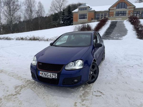 Zils Volkswagen Golf 2009 Viļņa, ar dzinēja tilpumu 1.98 L un nobraukumu 290 tūkst. km par 3950 €, foto 1 vietnē AUTOMOTO.COM.LV
