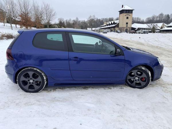 Zils Volkswagen Golf 2009 Viļņa, ar dzinēja tilpumu 1.98 L un nobraukumu 290 tūkst. km par 3950 €, foto 9 vietnē AUTOMOTO.COM.LV