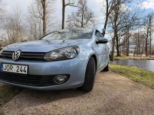 Zils Volkswagen Golf 2009 Viļņa, ar dzinēja tilpumu 1.60 L un nobraukumu 259 tūkst. km par 3800 €, foto 16 vietnē AUTOMOTO.COM.LV