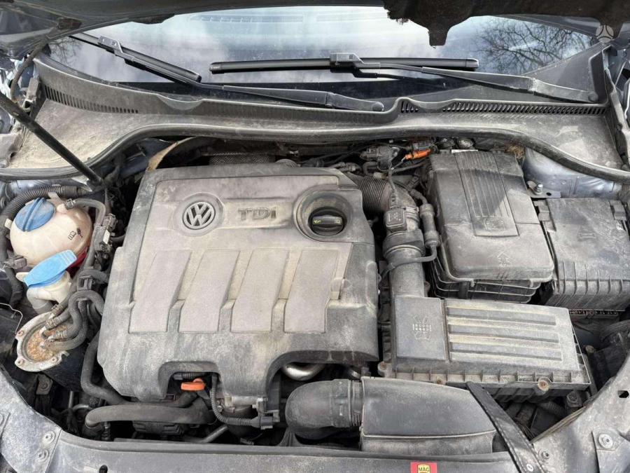 Zils Volkswagen Golf 2009 Viļņa, ar dzinēja tilpumu 1.60 L un nobraukumu 259 tūkst. km par 3800 €, foto 21 vietnē AUTOMOTO.COM.LV