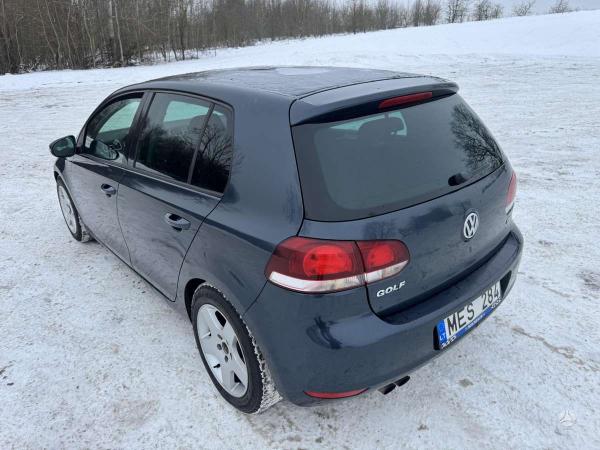 Zils Volkswagen Golf 2009 Kauņa, ar dzinēja tilpumu 1.39 L un nobraukumu 230 tūkst. km par 3850 €, foto 4 vietnē AUTOMOTO.COM.LV