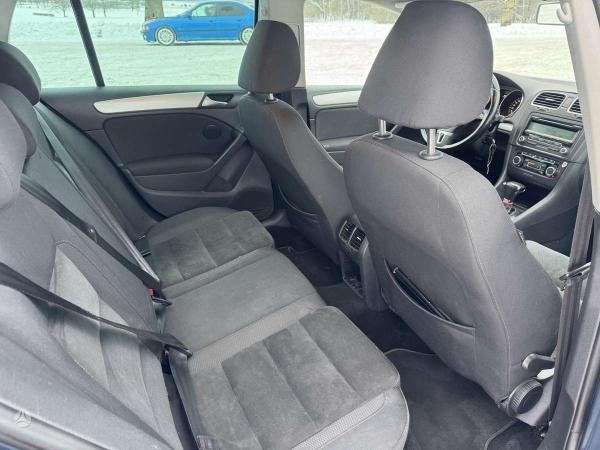 Zils Volkswagen Golf 2009 Kauņa, ar dzinēja tilpumu 1.39 L un nobraukumu 230 tūkst. km par 3850 €, foto 8 vietnē AUTOMOTO.COM.LV