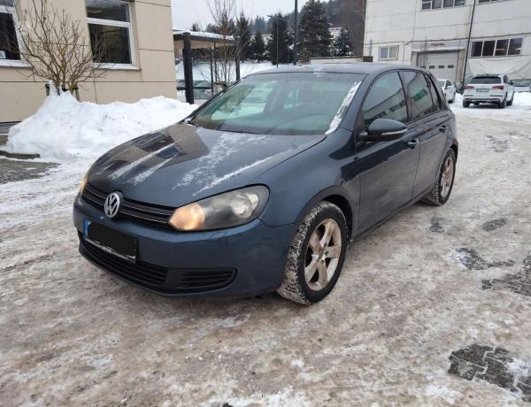 Blue Volkswagen Golf 2009 in Vilnius, with an engine capacity of 1.60 L and mileage of 280 thousand km for 1950 €, photo 1 on AUTOMOTO.COM.LV