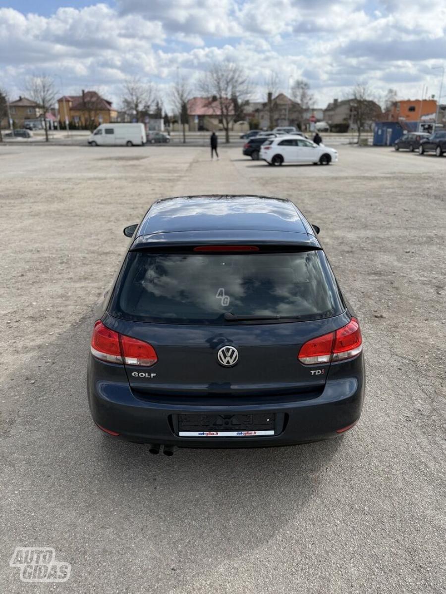 Zils Volkswagen Golf 2009 Šauļi, ar dzinēja tilpumu 2.00 L un nobraukumu 208 tūkst. km par 3850 €, foto 8 vietnē AUTOMOTO.COM.LV