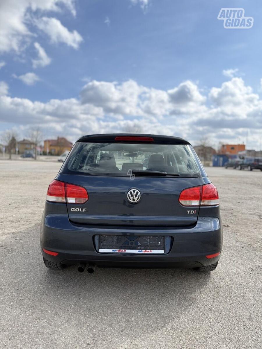 Zils Volkswagen Golf 2009 Šauļi, ar dzinēja tilpumu 2.00 L un nobraukumu 208 tūkst. km par 3850 €, foto 9 vietnē AUTOMOTO.COM.LV