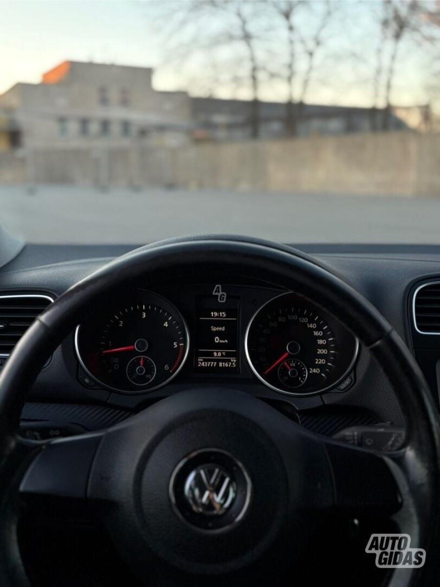 Zils Volkswagen Golf 2009 Klaipėda, ar dzinēja tilpumu 2.00 L un nobraukumu 243 tūkst. km par 3700 €, foto 9 vietnē AUTOMOTO.COM.LV