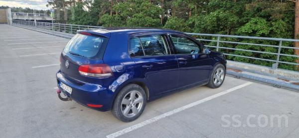 Blue Volkswagen Golf 2009 in Riga, with an engine capacity of 2.00 L and mileage of 301 thousand km for 2180 €, photo 4 on AUTOMOTO.COM.LV