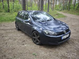 Zils Volkswagen Golf 2009 Rīga, ar dzinēja tilpumu 2.00 L un nobraukumu 300 tūkst. km par 2600 €, foto  vietnē AUTOMOTO.COM.LV