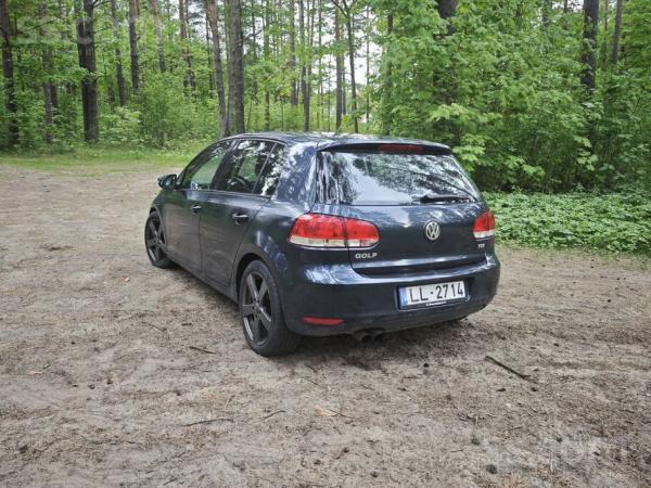 Blue Volkswagen Golf 2009 in Riga, with an engine capacity of 2.00 L and mileage of 300 thousand km for 2400 €, photo 5 on AUTOMOTO.COM.LV
