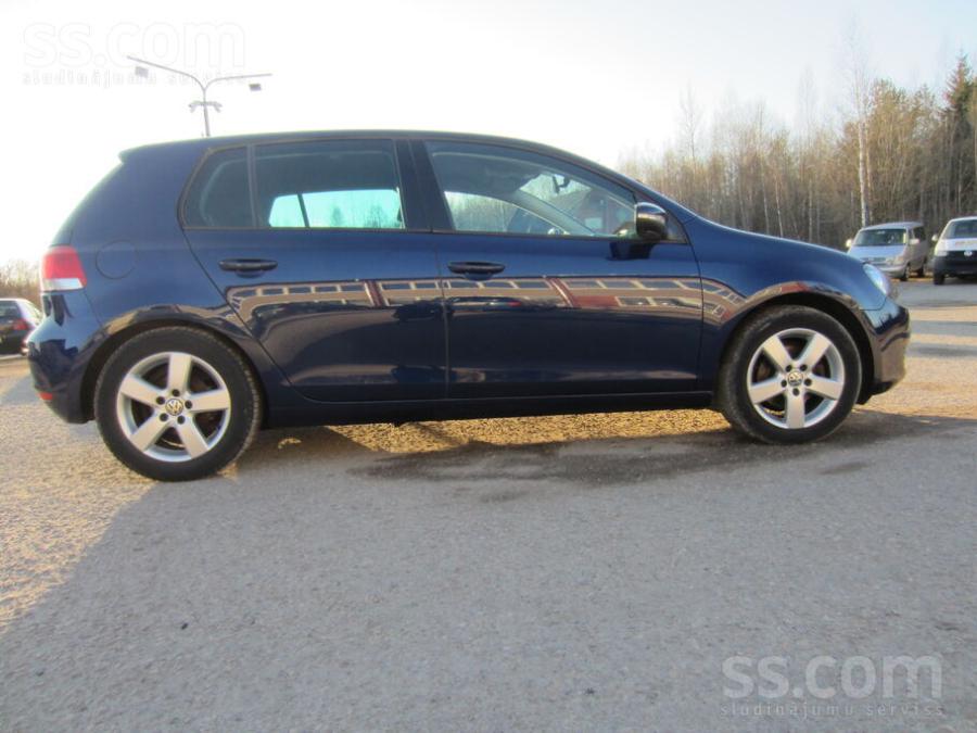 Zils Volkswagen Golf 2009 Liepāja, ar dzinēja tilpumu 2.00 L un nobraukumu 151 tūkst. km par 4800 €, foto 5 vietnē AUTOMOTO.COM.LV