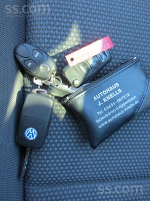 Zils Volkswagen Golf 2009 Liepāja, ar dzinēja tilpumu 2.00 L un nobraukumu 151 tūkst. km par 4800 €, foto 15 vietnē AUTOMOTO.COM.LV
