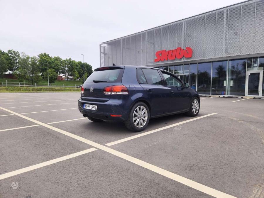 Blue Volkswagen Golf 2009 in Alytus, with an engine capacity of 1.97 L and mileage of 386 thousand km for 3799 €, photo 5 on AUTOMOTO.COM.LV