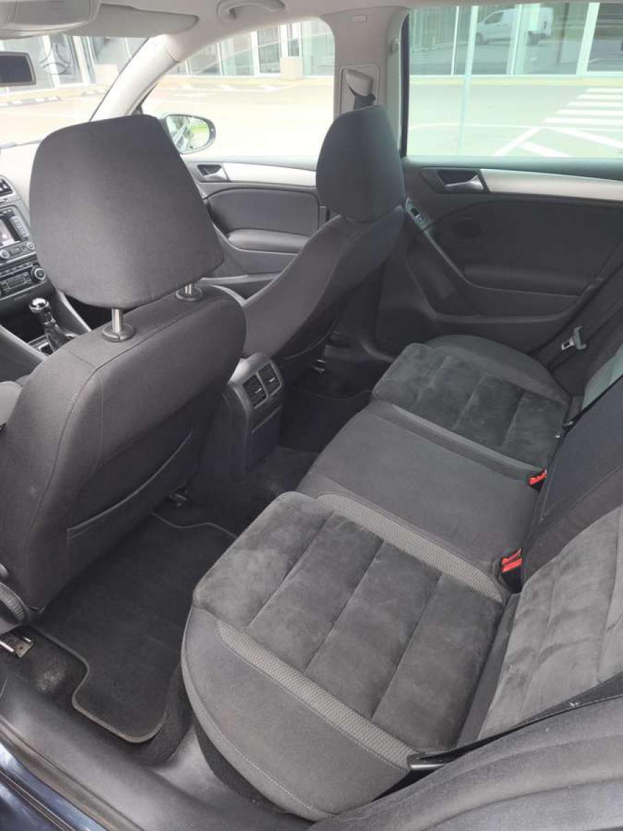 Blue Volkswagen Golf 2009 in Alytus, with an engine capacity of 1.97 L and mileage of 386 thousand km for 3799 €, photo 11 on AUTOMOTO.COM.LV