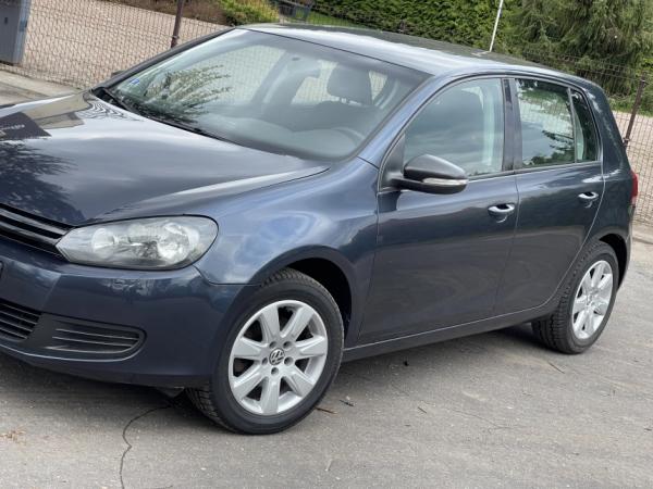 Zils Volkswagen Golf 2009 Rīga, ar dzinēja tilpumu 1.40 L un nobraukumu 299 tūkst. km par 2650 €, foto 5 vietnē AUTOMOTO.COM.LV