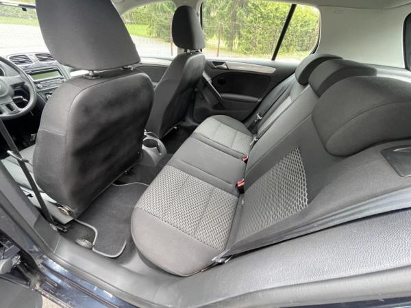 Blue Volkswagen Golf 2009 in Riga, with an engine capacity of 1.40 L and mileage of 299 thousand km for 2650 €, photo 8 on AUTOMOTO.COM.LV