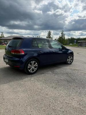 Blue Volkswagen Golf 2009 in Riga, with an engine capacity of 2.00 L and mileage of 268 thousand km for 2900 €, photo 6 on AUTOMOTO.COM.LV