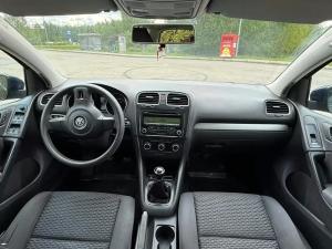 Blue Volkswagen Golf 2009 in Riga, with an engine capacity of 2.00 L and mileage of 268 thousand km for 2900 €, photo 8 on AUTOMOTO.COM.LV