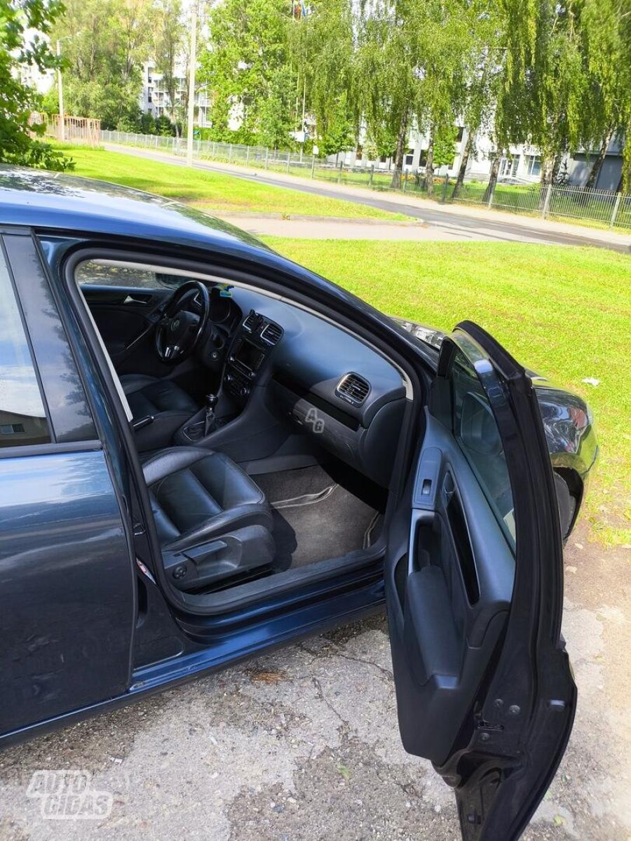 Zils Volkswagen Golf 2009 Kauņa, ar dzinēja tilpumu 2.00 L un nobraukumu 227 tūkst. km par 3200 €, foto 10 vietnē AUTOMOTO.COM.LV