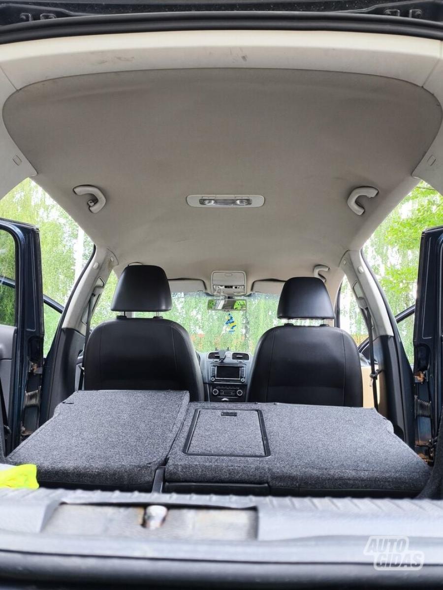 Zils Volkswagen Golf 2009 Kauņa, ar dzinēja tilpumu 2.00 L un nobraukumu 227 tūkst. km par 3200 €, foto 15 vietnē AUTOMOTO.COM.LV