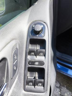 Zils Volkswagen Golf 2009 Kauņa, ar dzinēja tilpumu 2.00 L un nobraukumu 227 tūkst. km par 3200 €, foto 18 vietnē AUTOMOTO.COM.LV