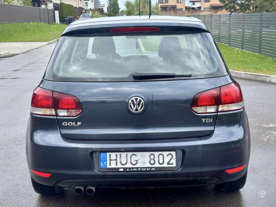 Blue Volkswagen Golf 2009 in Vilnius, with an engine capacity of 1.97 L and mileage of 370 thousand km for 2100 €, photo 5 on AUTOMOTO.COM.LV