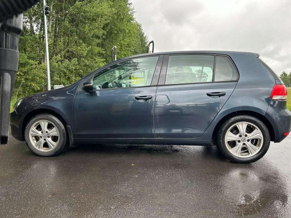 Blue Volkswagen Golf 2009 in Kaunas, with an engine capacity of 1.97 L and mileage of 367 thousand km for 2500 €, photo 2 on AUTOMOTO.COM.LV