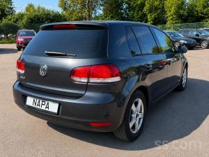 Zils Volkswagen Golf 2009 Rīga, ar dzinēja tilpumu 1.40 L un nobraukumu 300 tūkst. km par 990 €, foto 8 vietnē AUTOMOTO.COM.LV