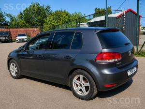 Zils Volkswagen Golf 2009 Rīga, ar dzinēja tilpumu 1.40 L un nobraukumu 300 tūkst. km par 990 €, foto 9 vietnē AUTOMOTO.COM.LV