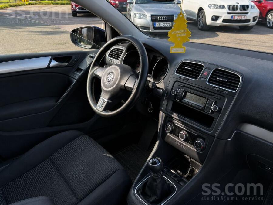 Zils Volkswagen Golf 2009 Rīga, ar dzinēja tilpumu 1.40 L un nobraukumu 300 tūkst. km par 990 €, foto 13 vietnē AUTOMOTO.COM.LV