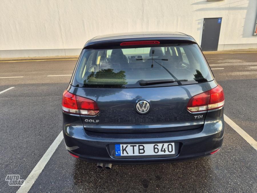 Zils Volkswagen Golf 2009 Viļņa, ar dzinēja tilpumu 2.00 L un nobraukumu 406 tūkst. km par 2800 €, foto 6 vietnē AUTOMOTO.COM.LV