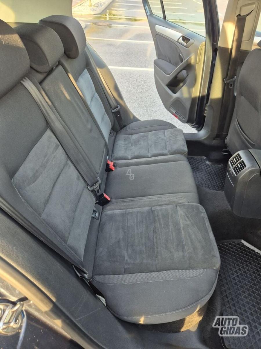 Zils Volkswagen Golf 2009 Viļņa, ar dzinēja tilpumu 2.00 L un nobraukumu 406 tūkst. km par 2800 €, foto 15 vietnē AUTOMOTO.COM.LV
