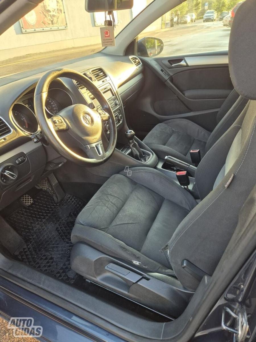 Zils Volkswagen Golf 2009 Viļņa, ar dzinēja tilpumu 2.00 L un nobraukumu 406 tūkst. km par 2800 €, foto 16 vietnē AUTOMOTO.COM.LV
