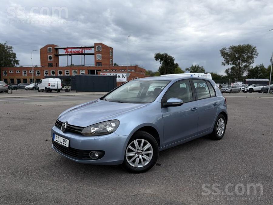 Zils Volkswagen Golf 2009 Rīga, ar dzinēja tilpumu 1.40 L un nobraukumu 159 tūkst. km par 5790 €, foto 1 vietnē AUTOMOTO.COM.LV