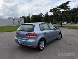 Zils Volkswagen Golf 2009 Rīga, ar dzinēja tilpumu 1.40 L un nobraukumu 159 tūkst. km par 5790 €, foto 7 vietnē AUTOMOTO.COM.LV