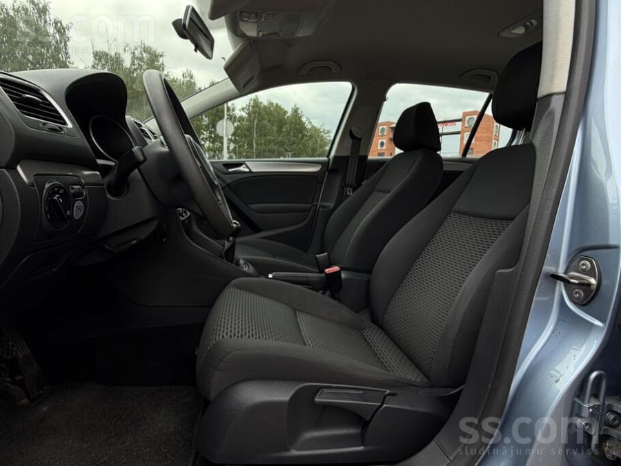 Zils Volkswagen Golf 2009 Rīga, ar dzinēja tilpumu 1.40 L un nobraukumu 159 tūkst. km par 5790 €, foto 10 vietnē AUTOMOTO.COM.LV