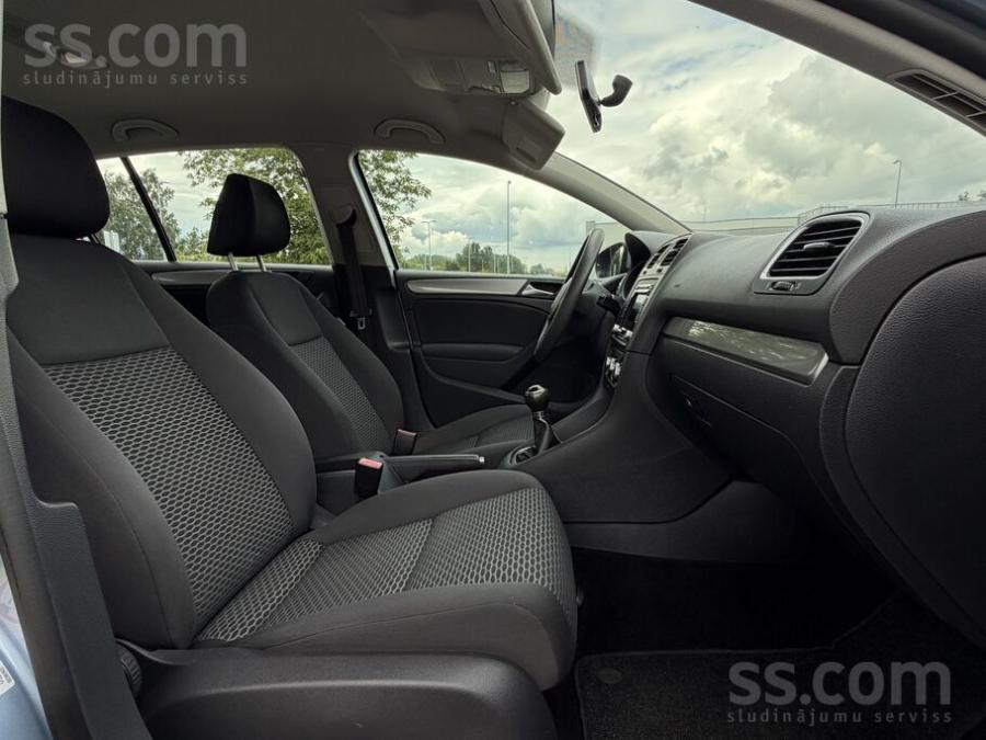 Zils Volkswagen Golf 2009 Rīga, ar dzinēja tilpumu 1.40 L un nobraukumu 159 tūkst. km par 5790 €, foto 11 vietnē AUTOMOTO.COM.LV