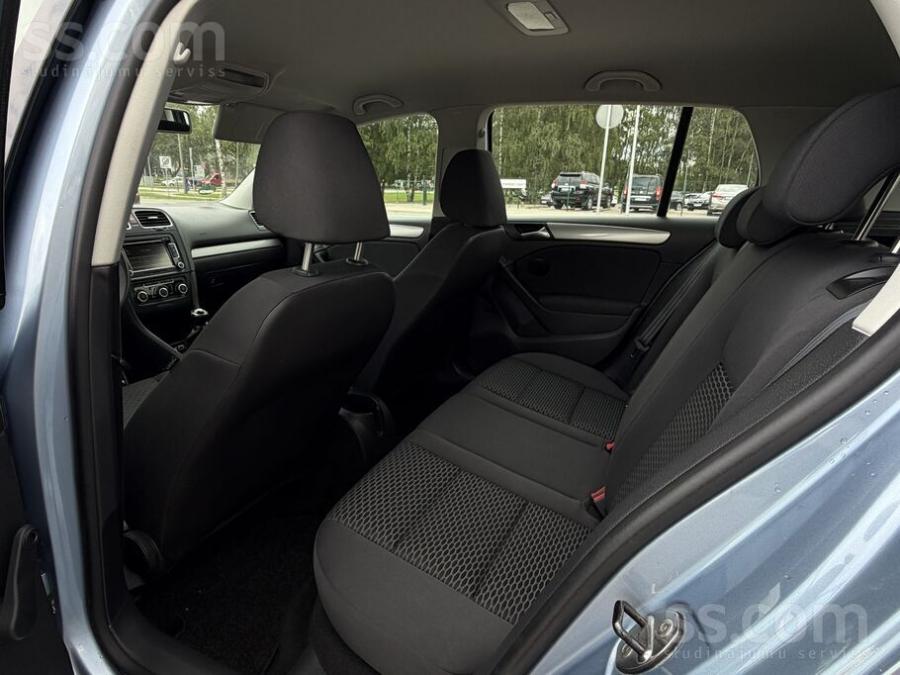 Zils Volkswagen Golf 2009 Rīga, ar dzinēja tilpumu 1.40 L un nobraukumu 159 tūkst. km par 5790 €, foto 12 vietnē AUTOMOTO.COM.LV