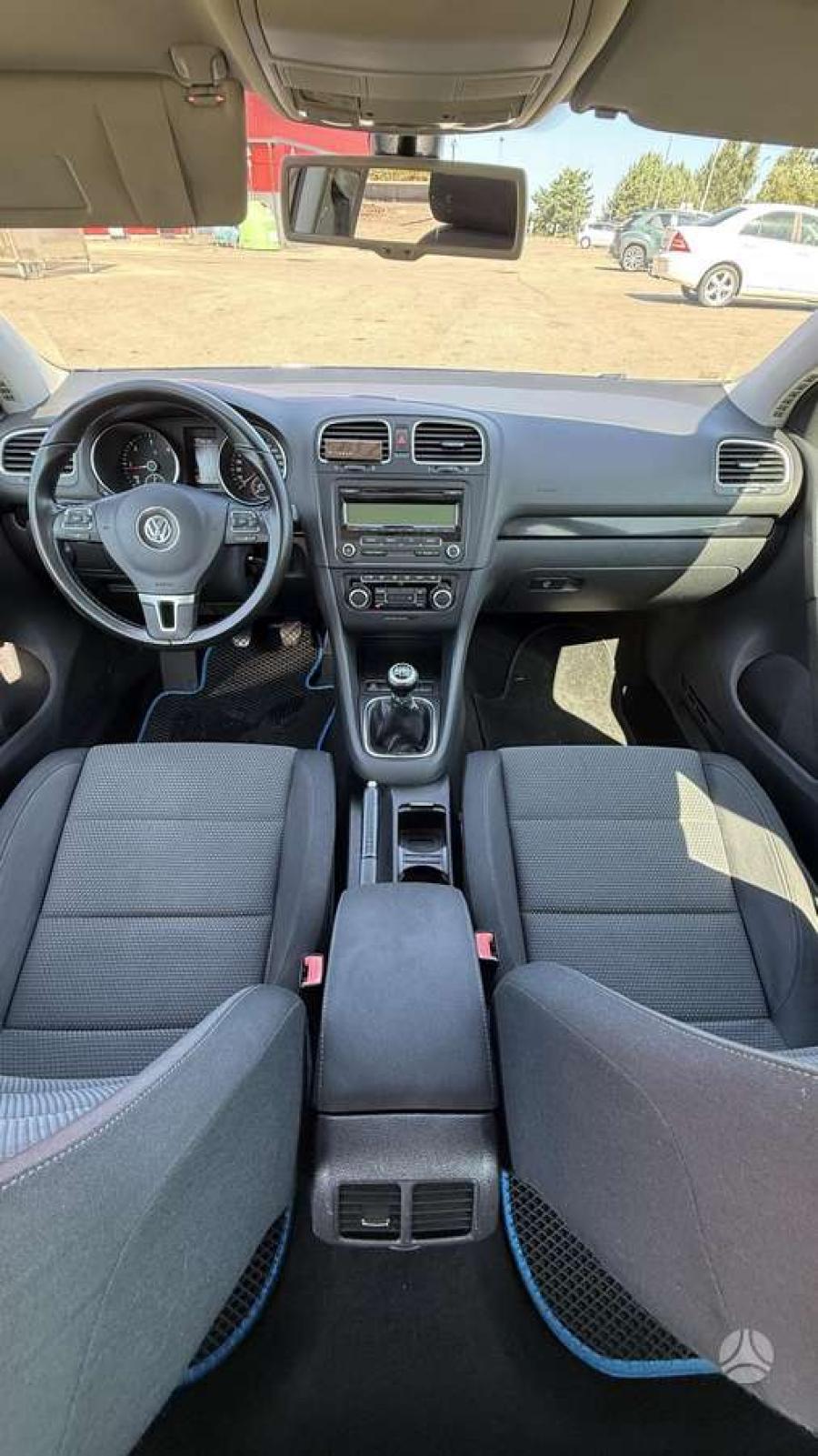 Blue Volkswagen Golf 2009 in Klaipeda, with an engine capacity of 1.97 L and mileage of 303 thousand km for 4100 €, photo 4 on AUTOMOTO.COM.LV
