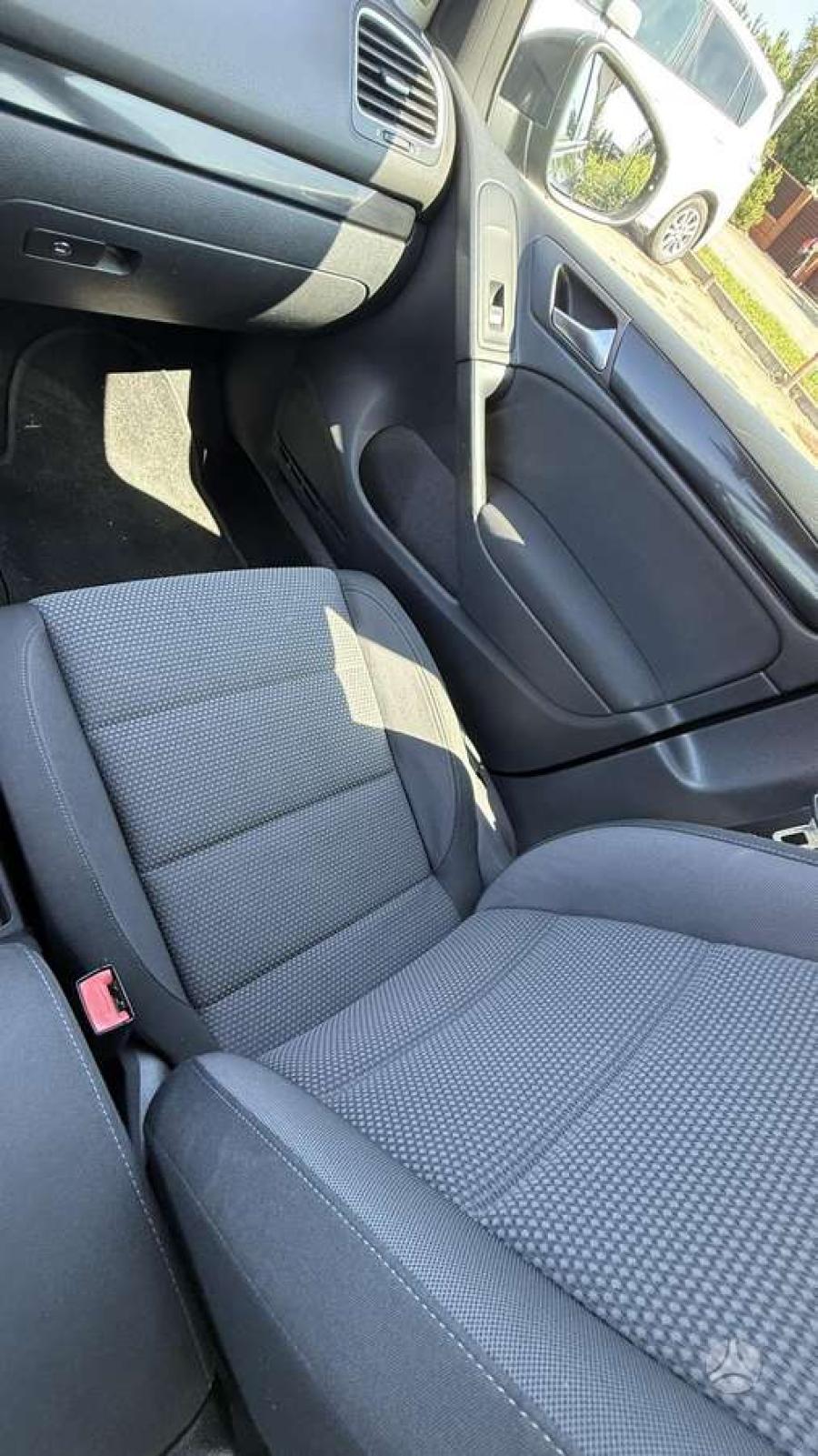 Blue Volkswagen Golf 2009 in Klaipeda, with an engine capacity of 1.97 L and mileage of 303 thousand km for 4100 €, photo 10 on AUTOMOTO.COM.LV