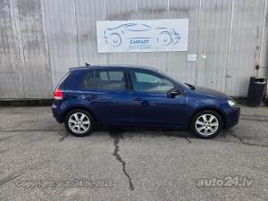 Zils Volkswagen Golf 2009 Tallina, ar dzinēja tilpumu 2.00 L un nobraukumu 278 tūkst. km par 2200 €, foto 3 vietnē AUTOMOTO.COM.LV