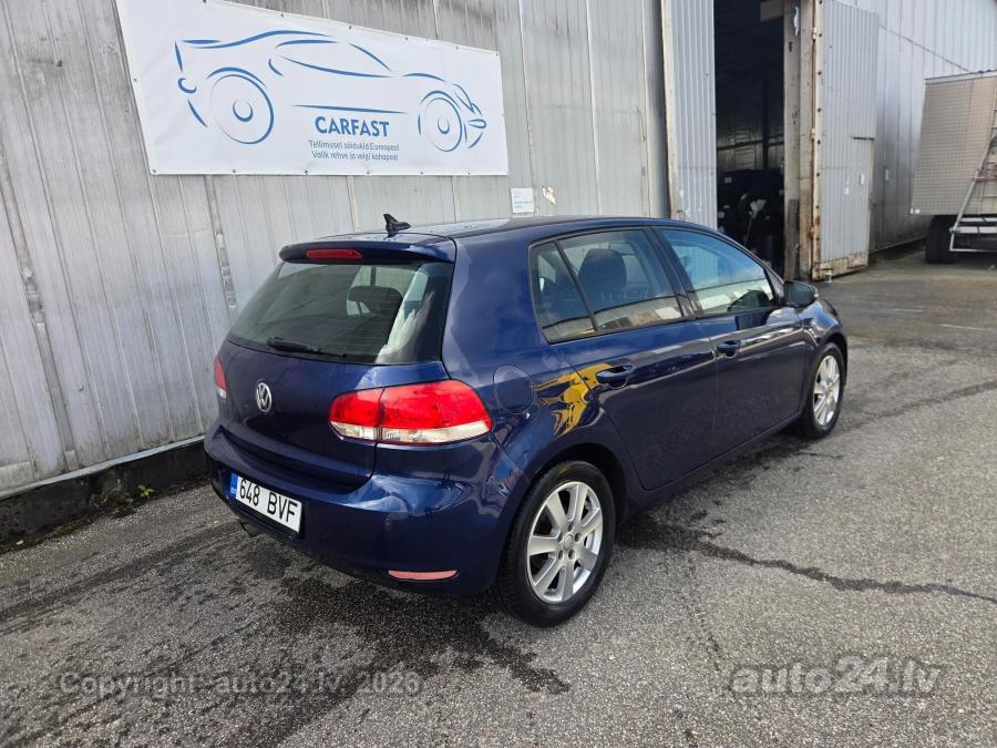 Zils Volkswagen Golf 2009 Tallina, ar dzinēja tilpumu 2.00 L un nobraukumu 278 tūkst. km par 2200 €, foto 9 vietnē AUTOMOTO.COM.LV