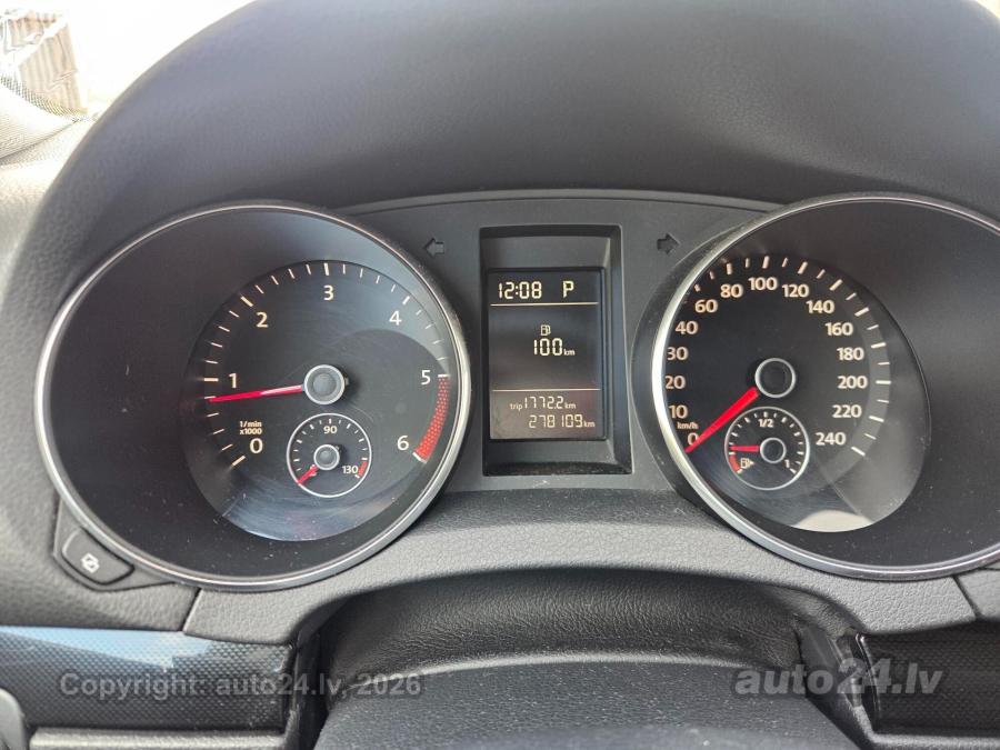 Zils Volkswagen Golf 2009 Tallina, ar dzinēja tilpumu 2.00 L un nobraukumu 278 tūkst. km par 2200 €, foto 10 vietnē AUTOMOTO.COM.LV