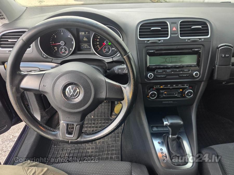 Zils Volkswagen Golf 2009 Tallina, ar dzinēja tilpumu 2.00 L un nobraukumu 278 tūkst. km par 2200 €, foto 11 vietnē AUTOMOTO.COM.LV