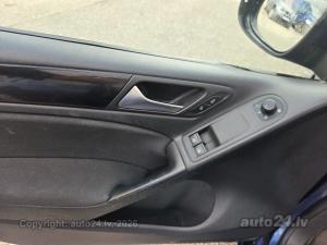Zils Volkswagen Golf 2009 Tallina, ar dzinēja tilpumu 2.00 L un nobraukumu 278 tūkst. km par 2200 €, foto 16 vietnē AUTOMOTO.COM.LV