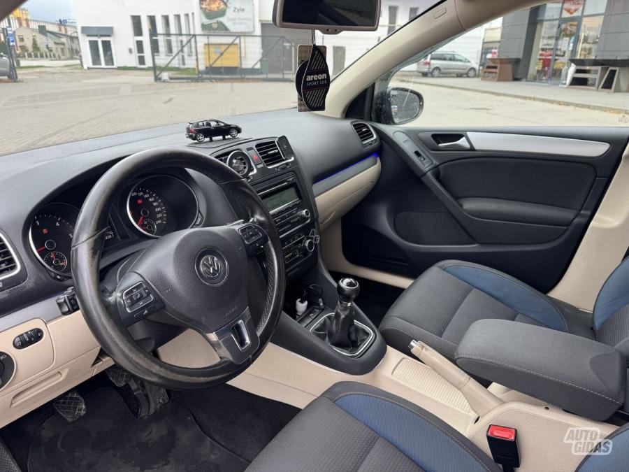 Zils Volkswagen Golf 2009 Kauņa, ar dzinēja tilpumu 2.00 L un nobraukumu 360 tūkst. km par 4000 €, foto 6 vietnē AUTOMOTO.COM.LV